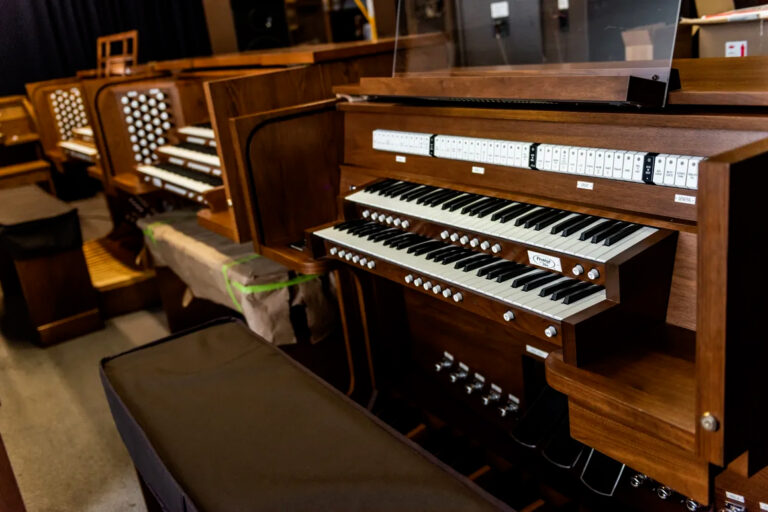 USED/PRE-OWNED - Allen Organ of the Twin Cities